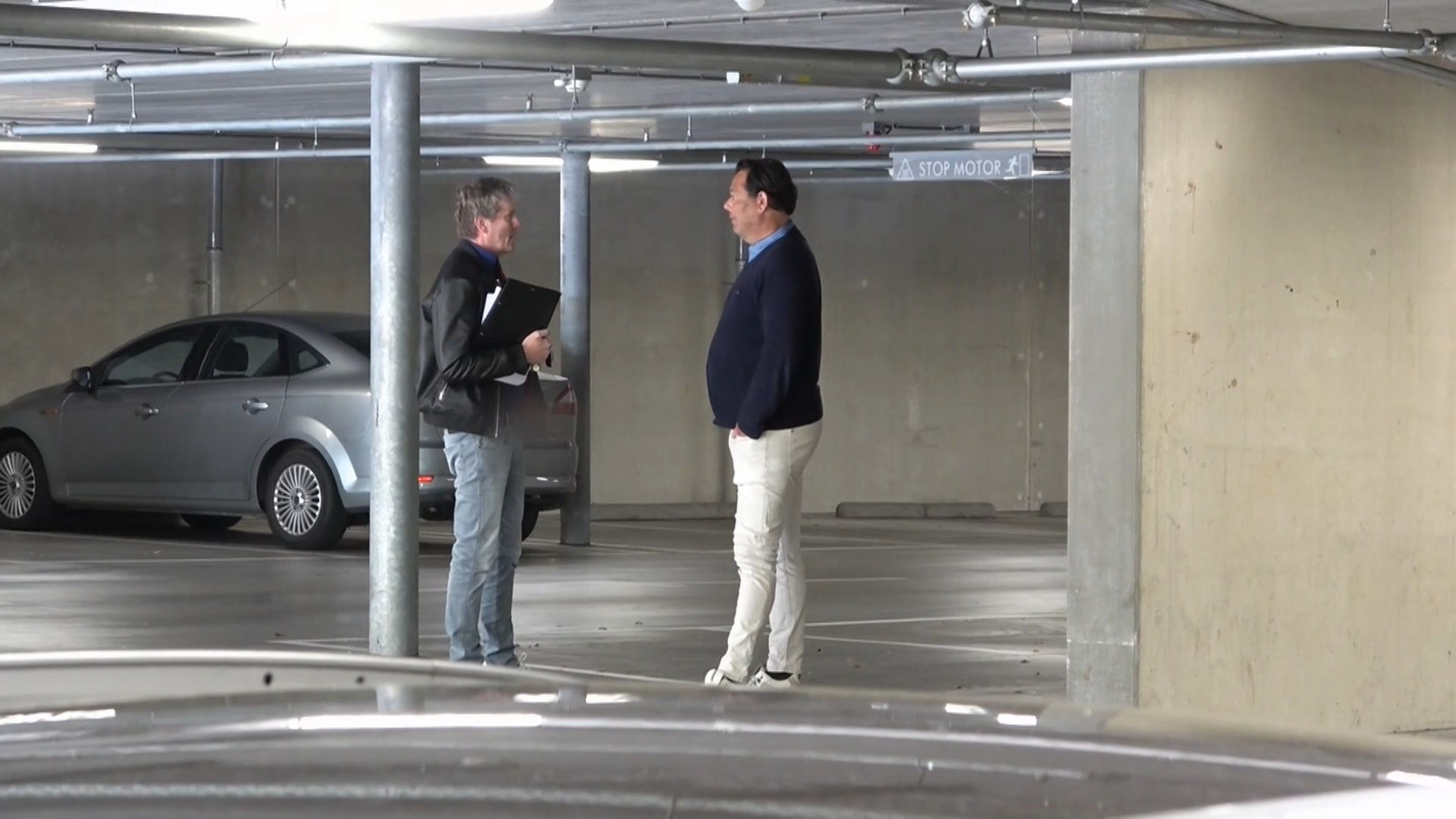 Alberto Stegeman confronteert zakenman en Ajax-oplichter Rob P.