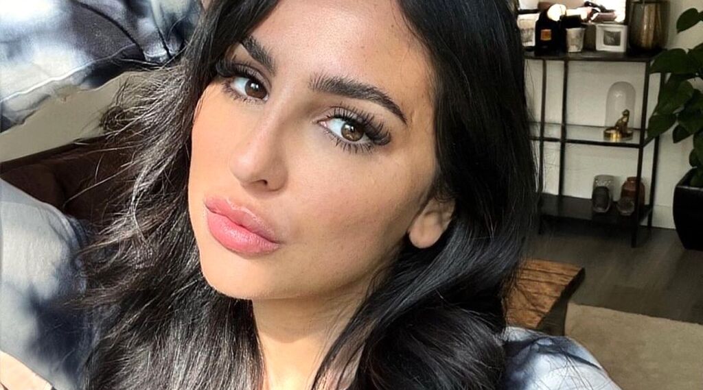Aida Nooshin, zus van Anna Nooshin, is een grote hit op Instagram