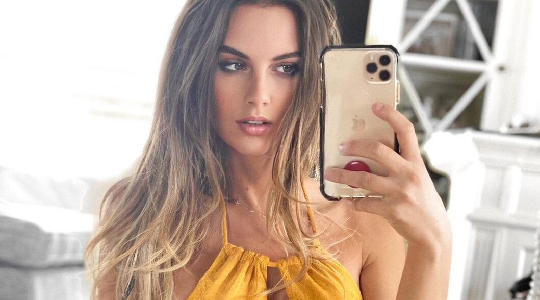 Knappe Love Island-deelneemster Lisa Moerman uit de kleren op Instagram
