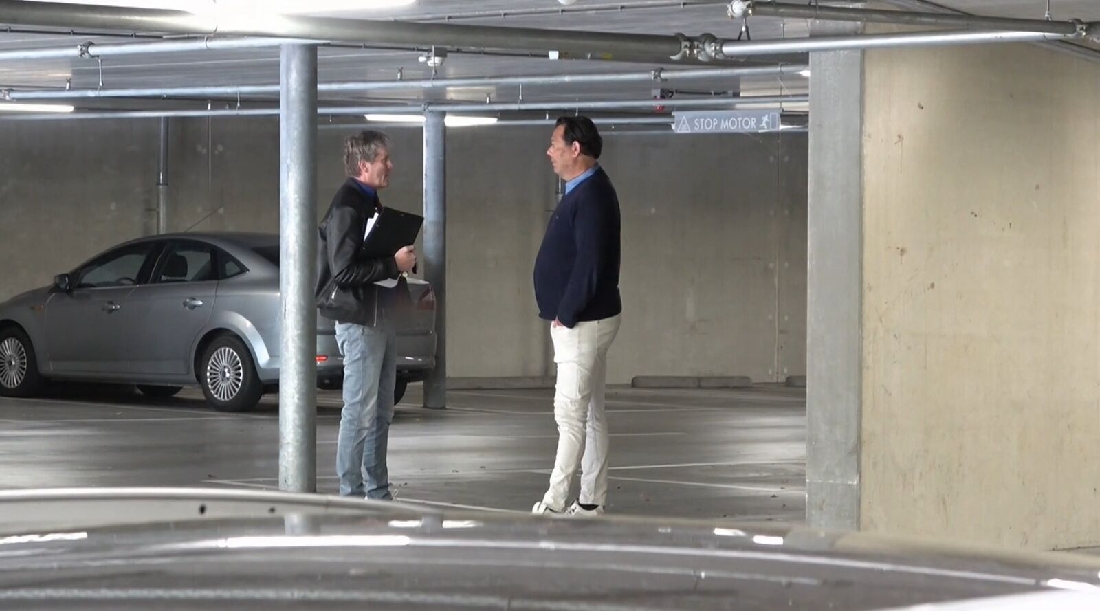 Alberto Stegeman confronteert zakenman en Ajax-oplichter Rob P.